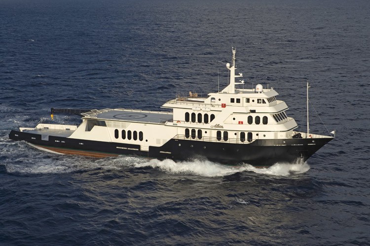 Yacht GLOBAL, a Lurssen Superyacht | CHARTERWORLD Luxury Superyacht ...